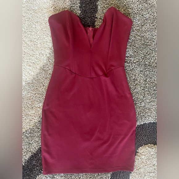 Dresses | Deep V Sweetheart Neckline Strapless Burgundy Red Mini Dress ...